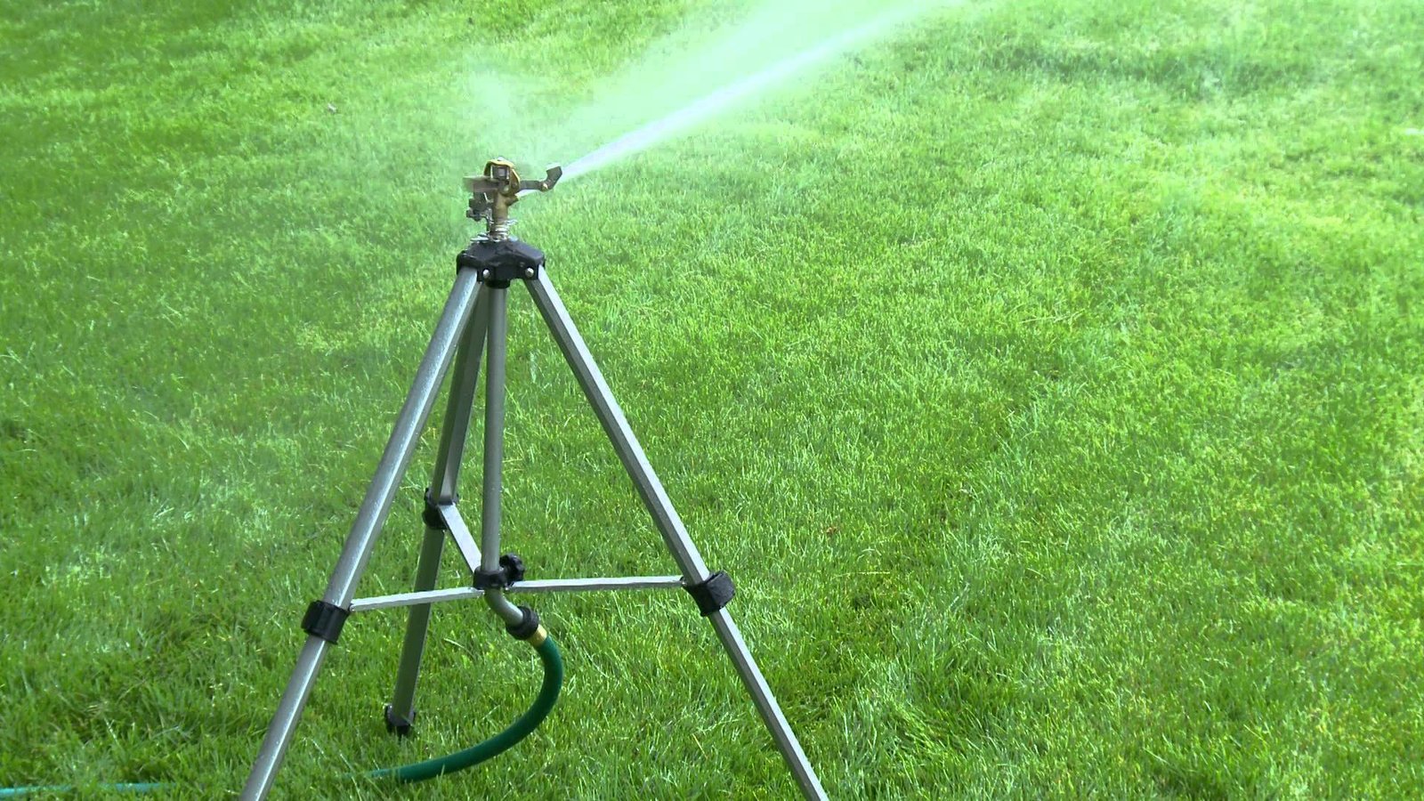 Best Tripod Sprinkler - Camera Recaps